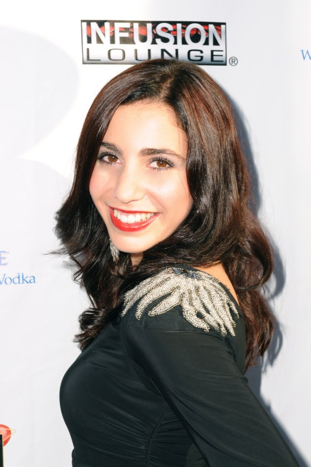 Image of Lainey Lipson