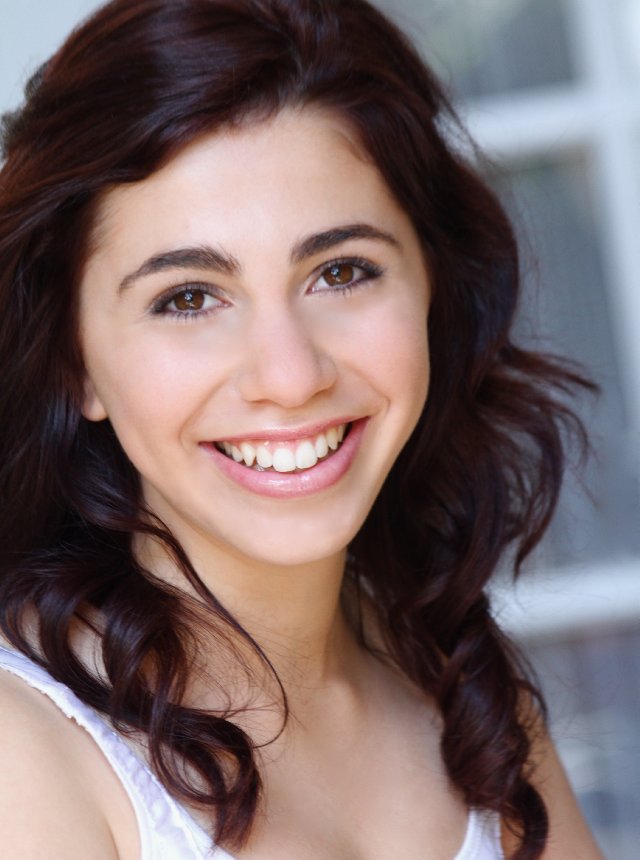 Picture of Lainey Lipson