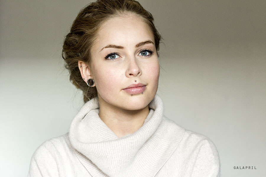 Picture of Anna April