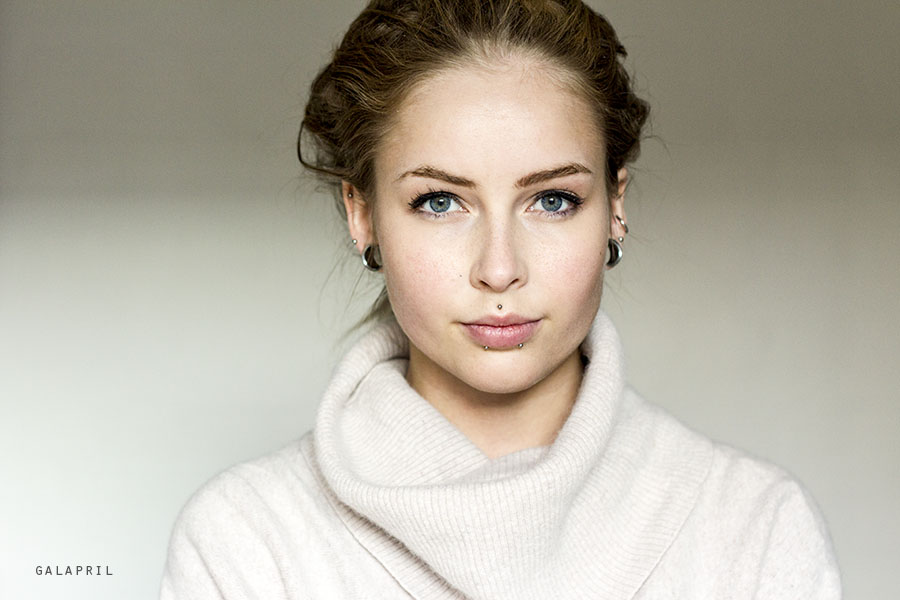 Picture of Anna April