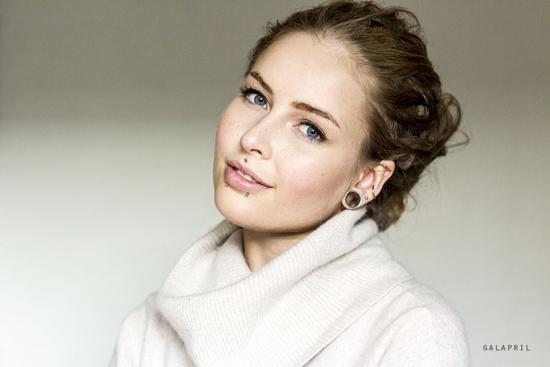 Picture of Anna April