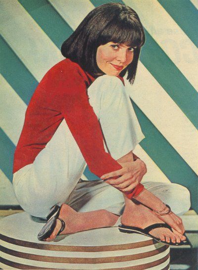 Picture of Barbara Feldon