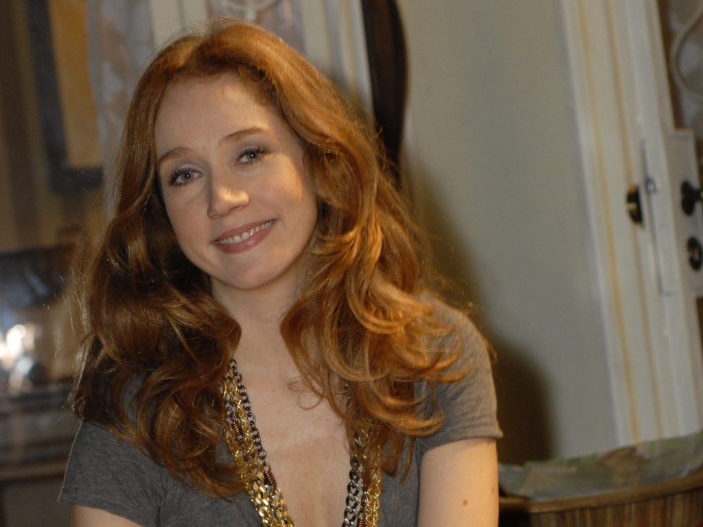 Camila Morgado image