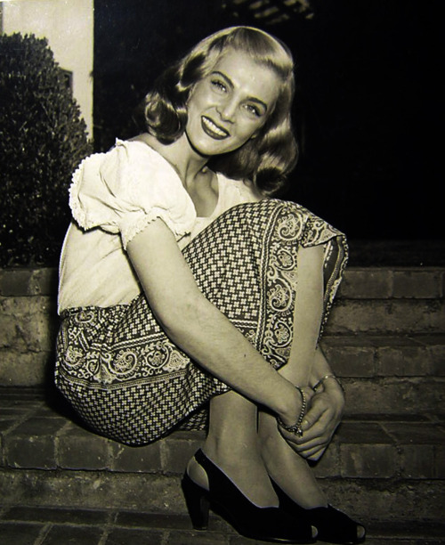 Picture of Lizabeth Scott