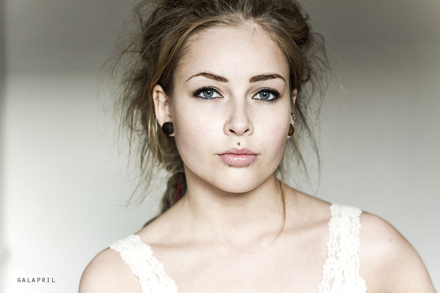 Picture of Anna April