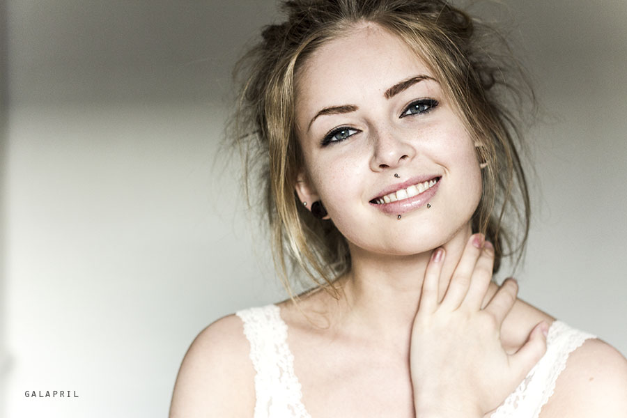 Picture of Anna April