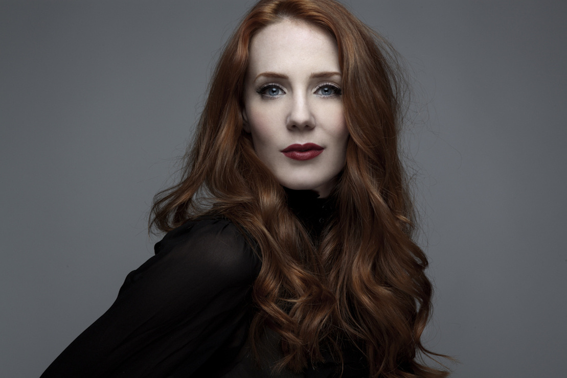 Image of Simone Simons