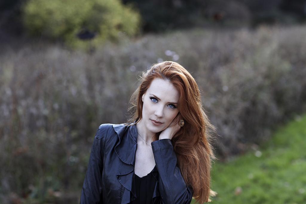 Picture of Simone Simons