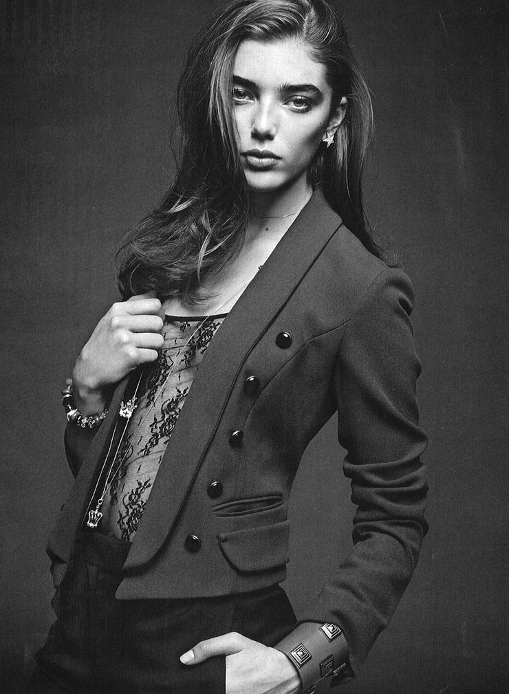 Lynn Amelie Rage image