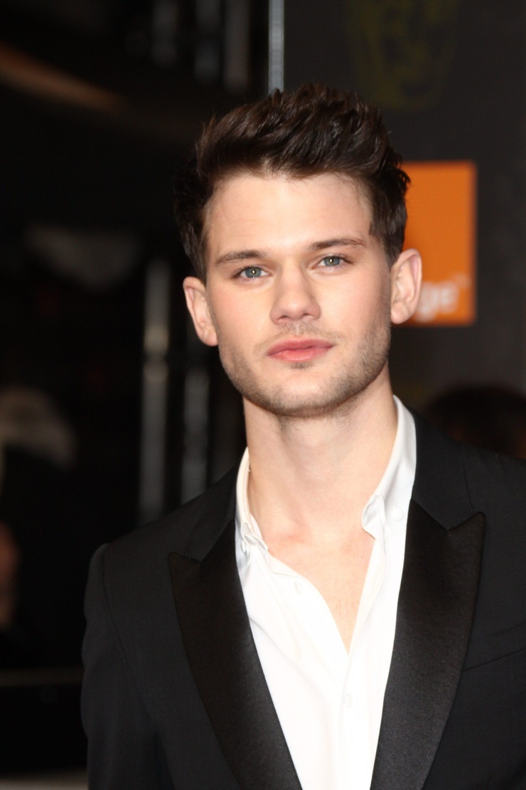 Picture of Jeremy Irvine