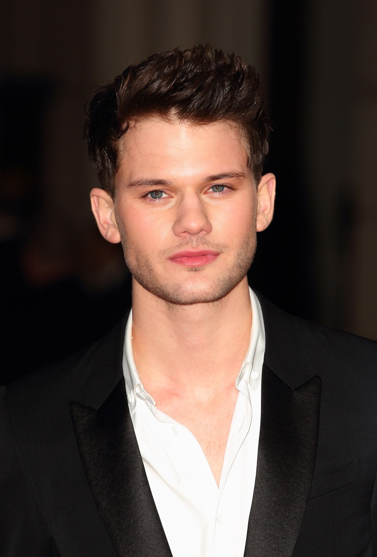 Picture of Jeremy Irvine
