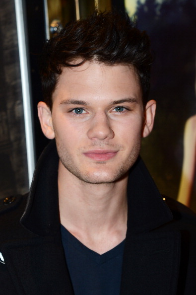 Picture of Jeremy Irvine