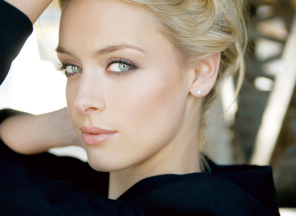 Picture of Rachel Skarsten