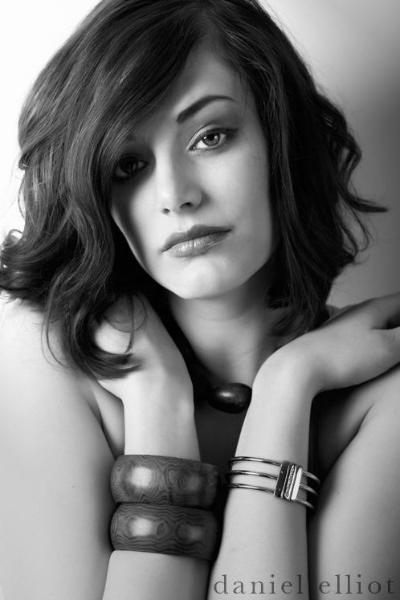 Sarah Hartshorne image