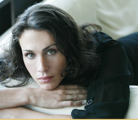 Maria Bertrand image
