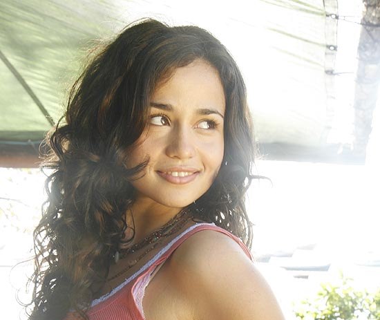 Picture of Nanda Costa