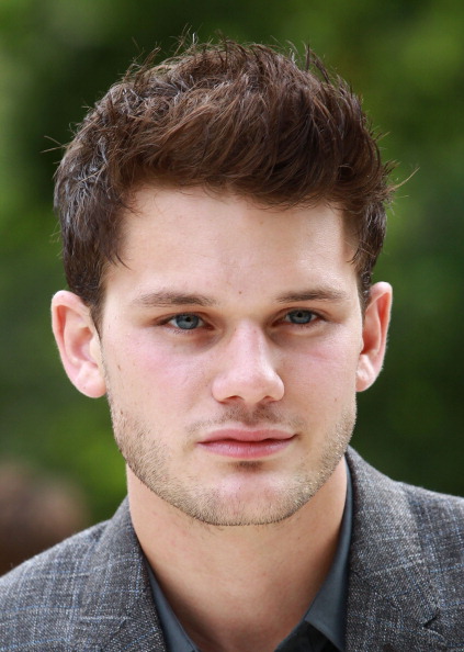 Picture of Jeremy Irvine