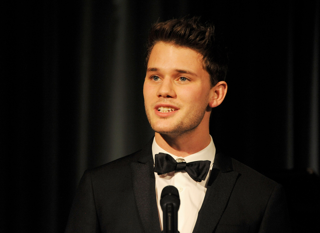 Image of Jeremy Irvine