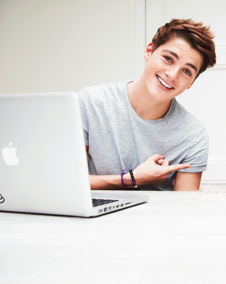 Picture of Finn Harries