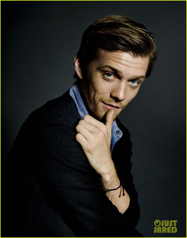 Picture of Jake Abel
