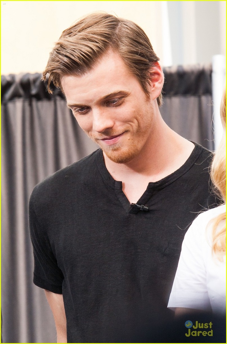 Jake Abel image