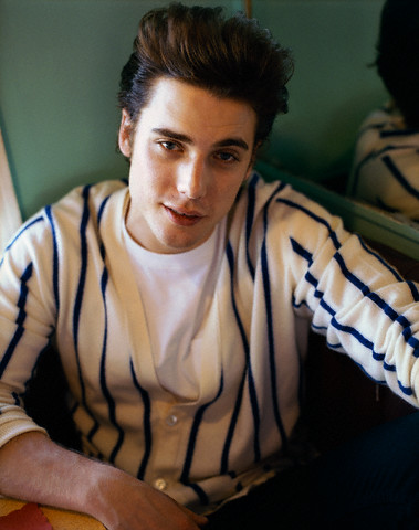 Dustin Milligan image