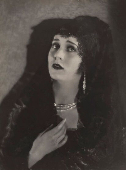 Picture of Helene Costello