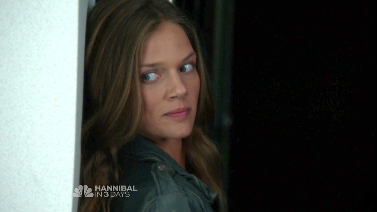 Picture of Tracy Spiridakos