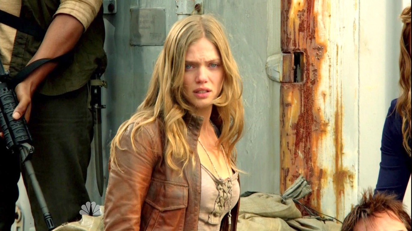 Picture of Tracy Spiridakos