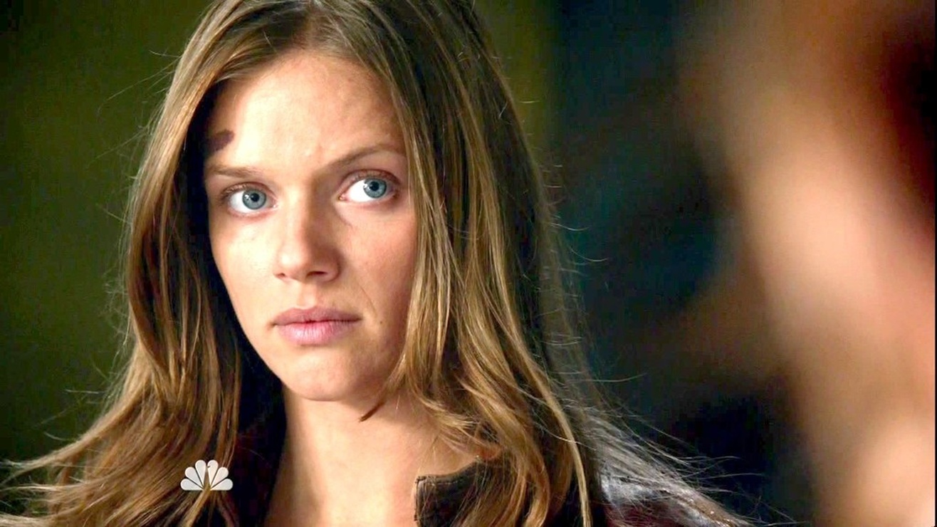 Picture of Tracy Spiridakos