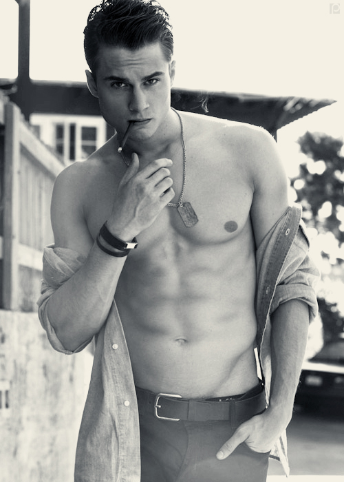 Tyler Stokes picture