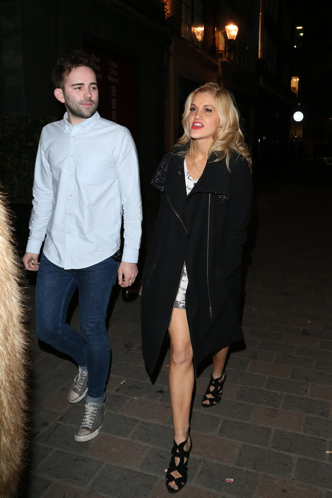 Picture of Ashley Roberts