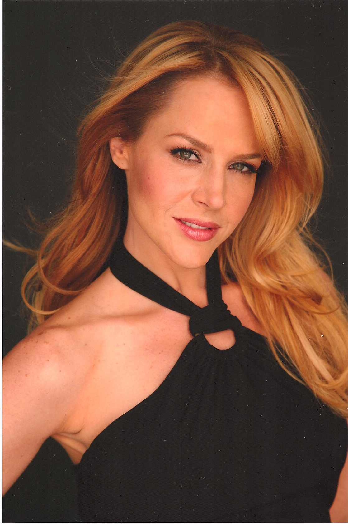 Image of Julie Benz