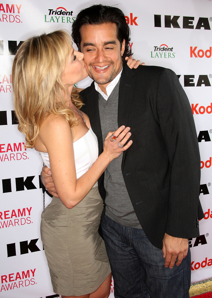 Picture of Julie Benz