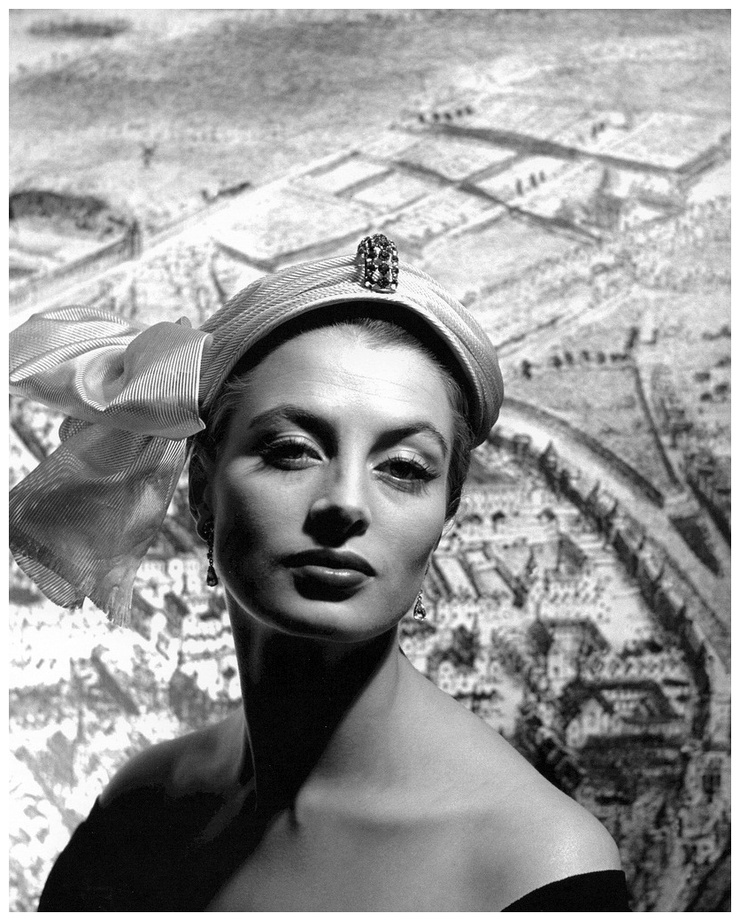 Image of Capucine
