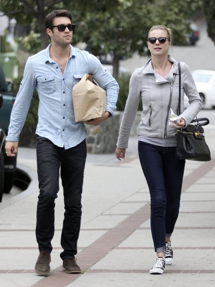 Picture of Emily VanCamp