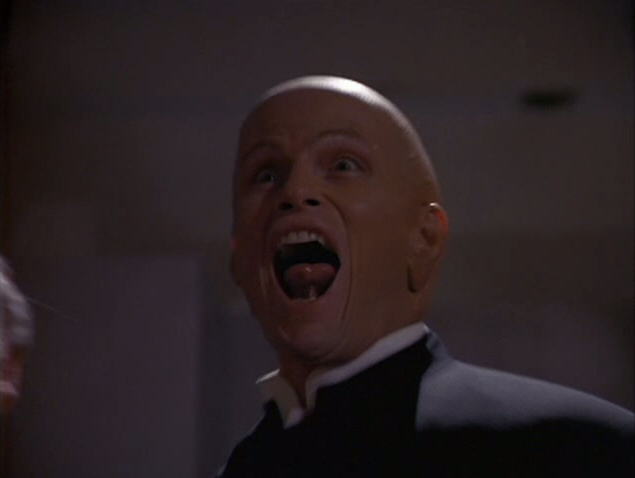 Kindred: The Embraced picture