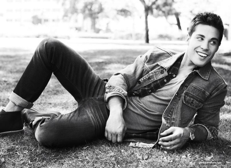 Picture of Dean Geyer