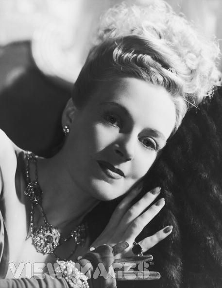 Picture of Phyllis Dixey