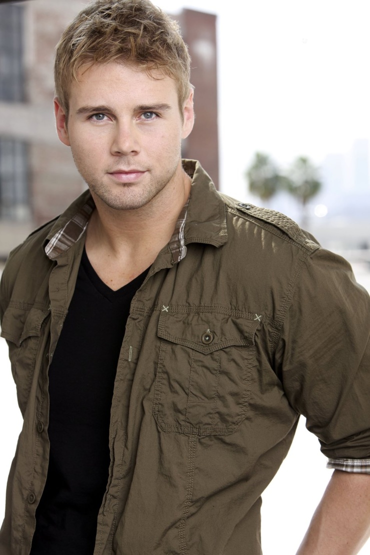 Picture of Aaron Hill