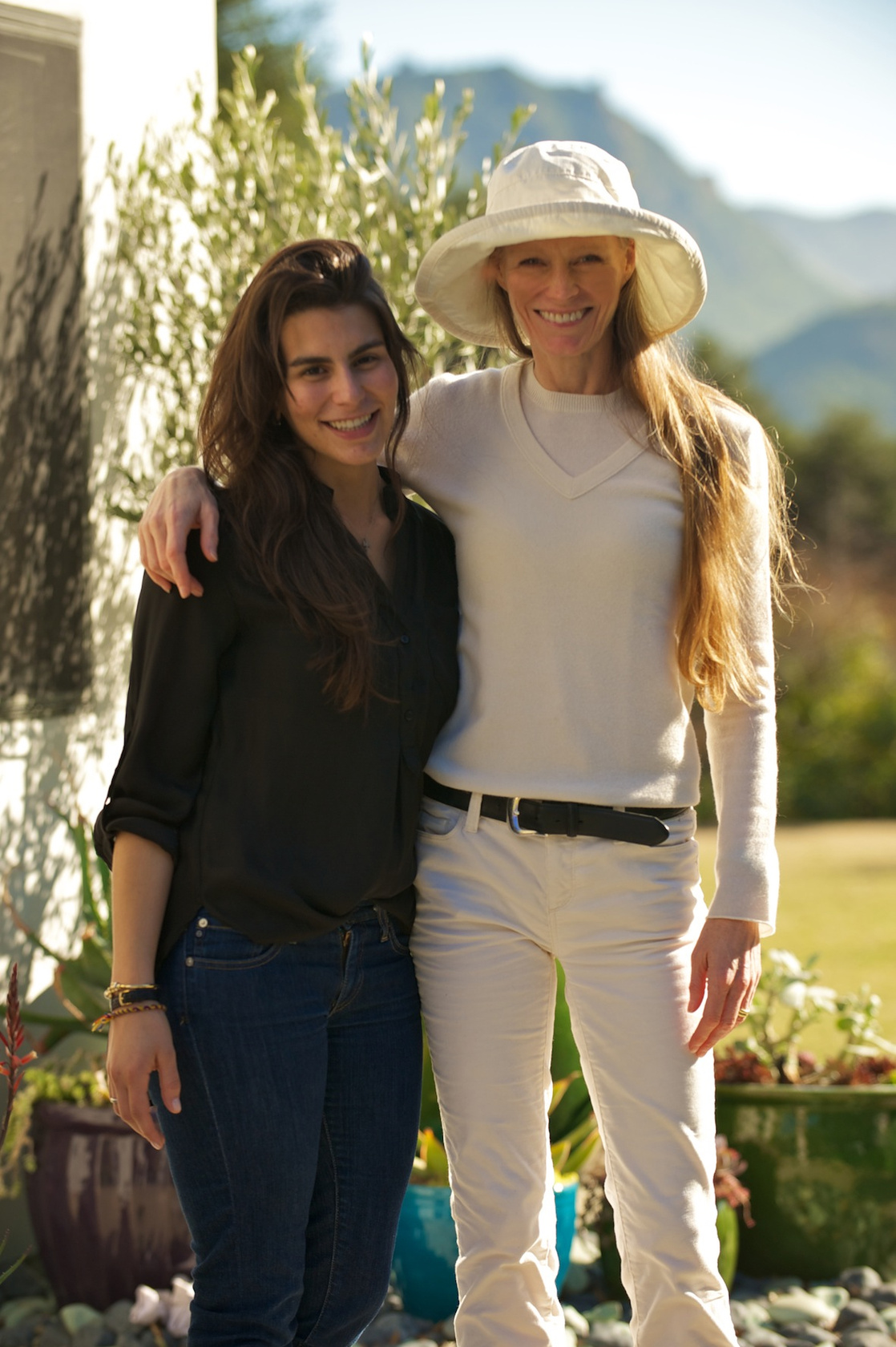 Suzy Amis image