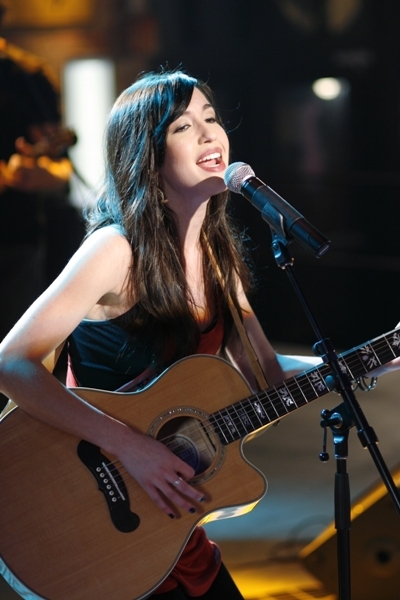 Kate Voegele image