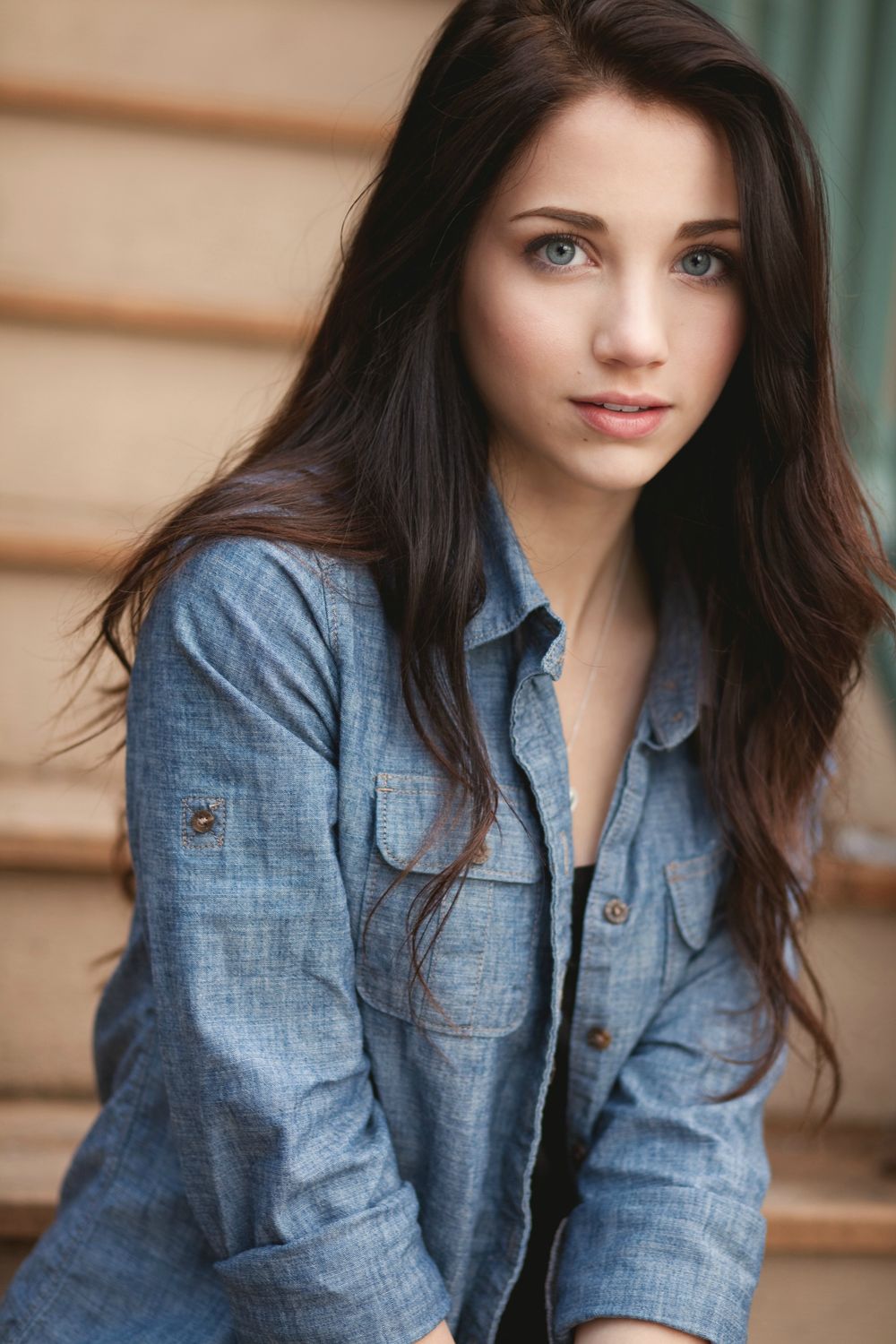 Picture of Emily Rudd