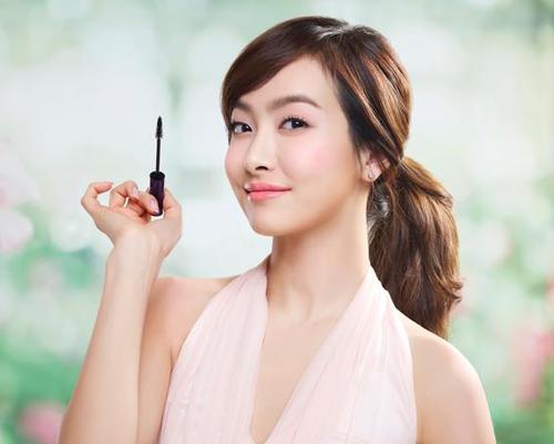 Picture of Victoria Song