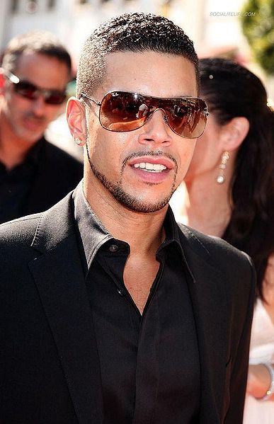 Wilson Cruz image