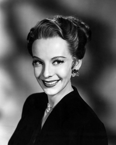 Picture of Signe Hasso