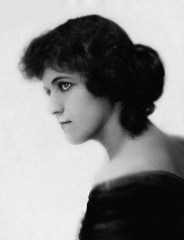 Picture of Arline Pretty