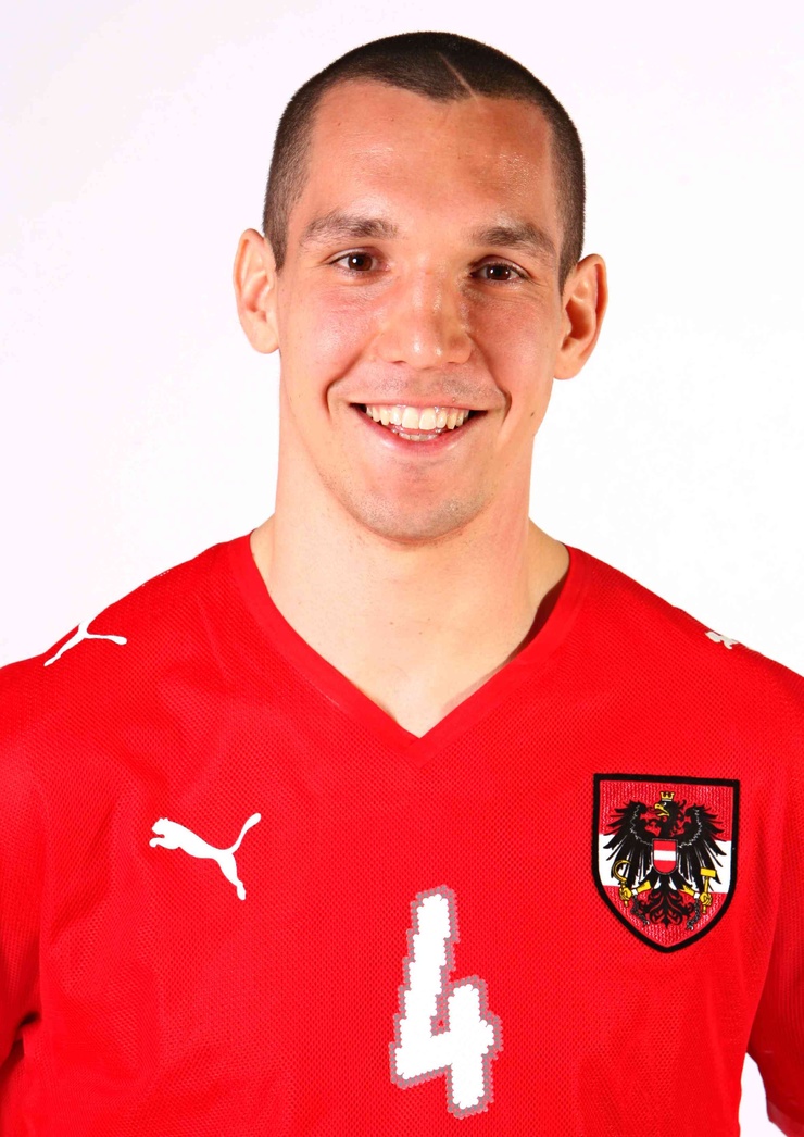 Image of Emanuel Pogatetz