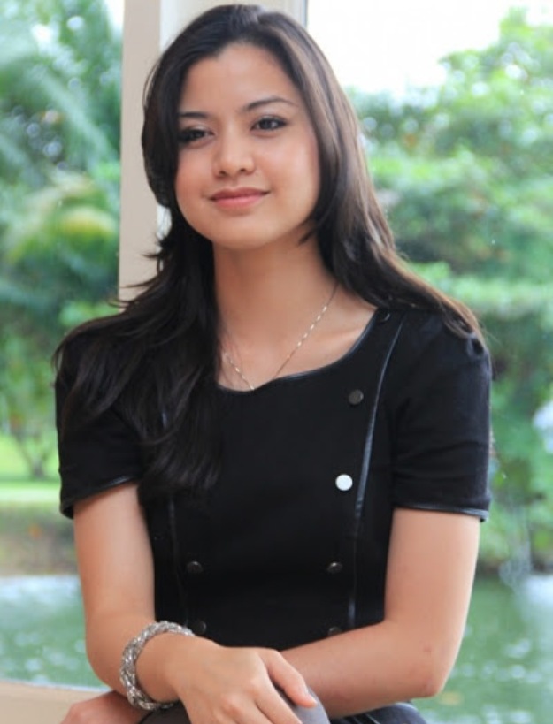 Picture of Lisa Surihani