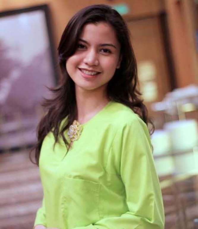 Picture of Lisa Surihani